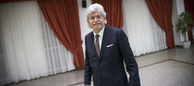 Il senatore Razzi è stato scaricato e l'ha presa malissimo